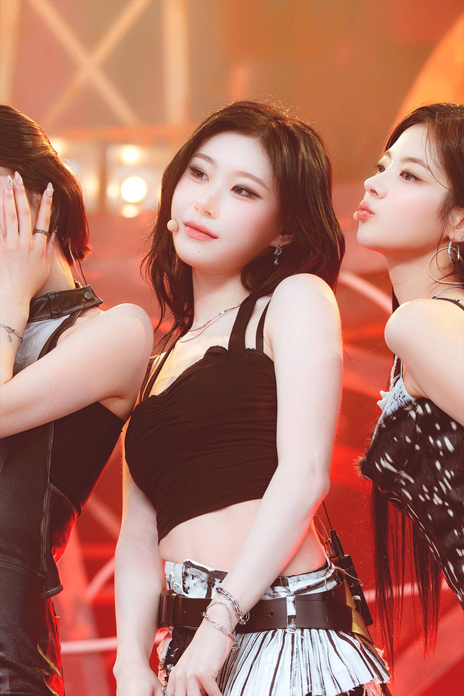 [正妹] ITZY 彩領 - PTT表特板